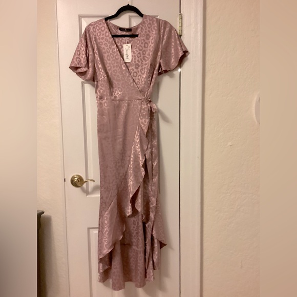 Simplee Apparel | Dresses | New With Tag Simplee Wrap Midi Dress With ...